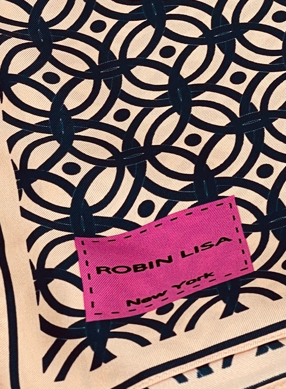 Luxury Silk Hijab – Robin Lisa